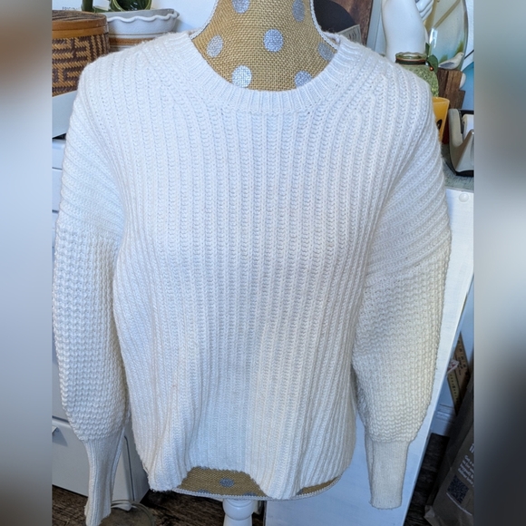 Splendid | Sweaters | White Splendid Woolblend Crew Neck Sweater Size L ...